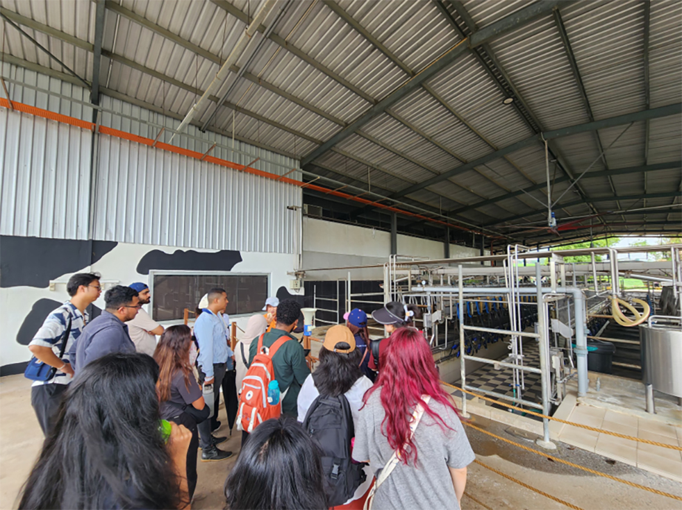 APU Students’ Industrial Visit to Farm Fresh @ UPM | APU
